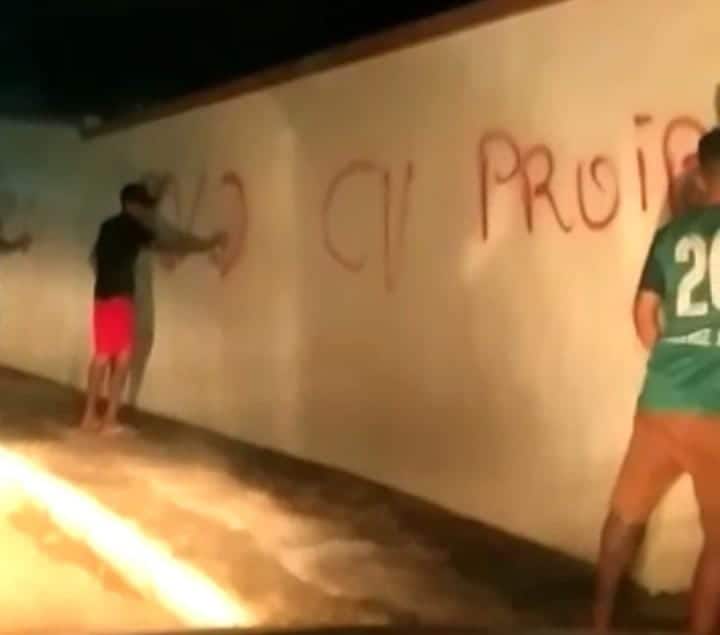 Faccionados 'marcam território' e picham muros na Sobral: 'proibido ...